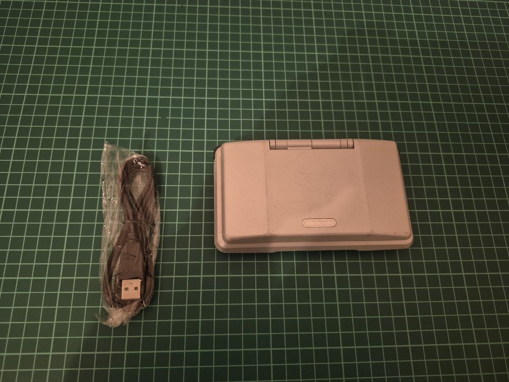 Nintendo DS Lite - Silver - Includes Charger - Tested! (Gebraucht) in ...