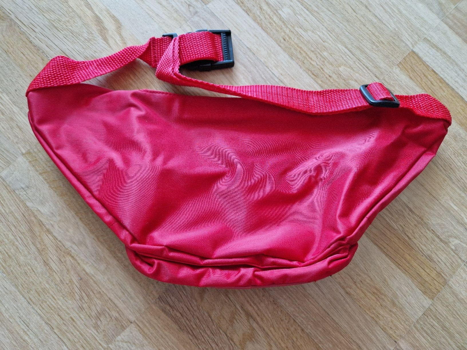 Sac banane - vintage - Marlboro rouge (Neuf avec emballage d'origine) à ...