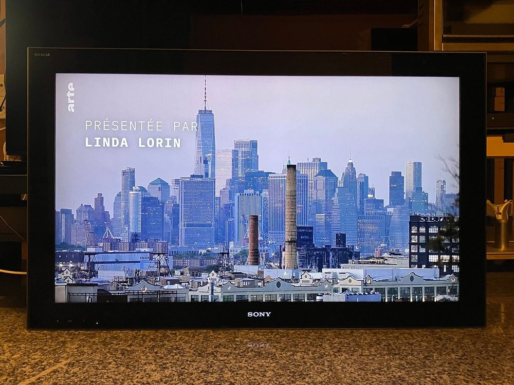 TELEVISEUR SONY KDL-46HX700 écran 117cm avec support Vogel's (D ...