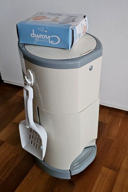 Litter Champ Premium Katzenstreu-Entsorgungssystem (Gebraucht) in ...
