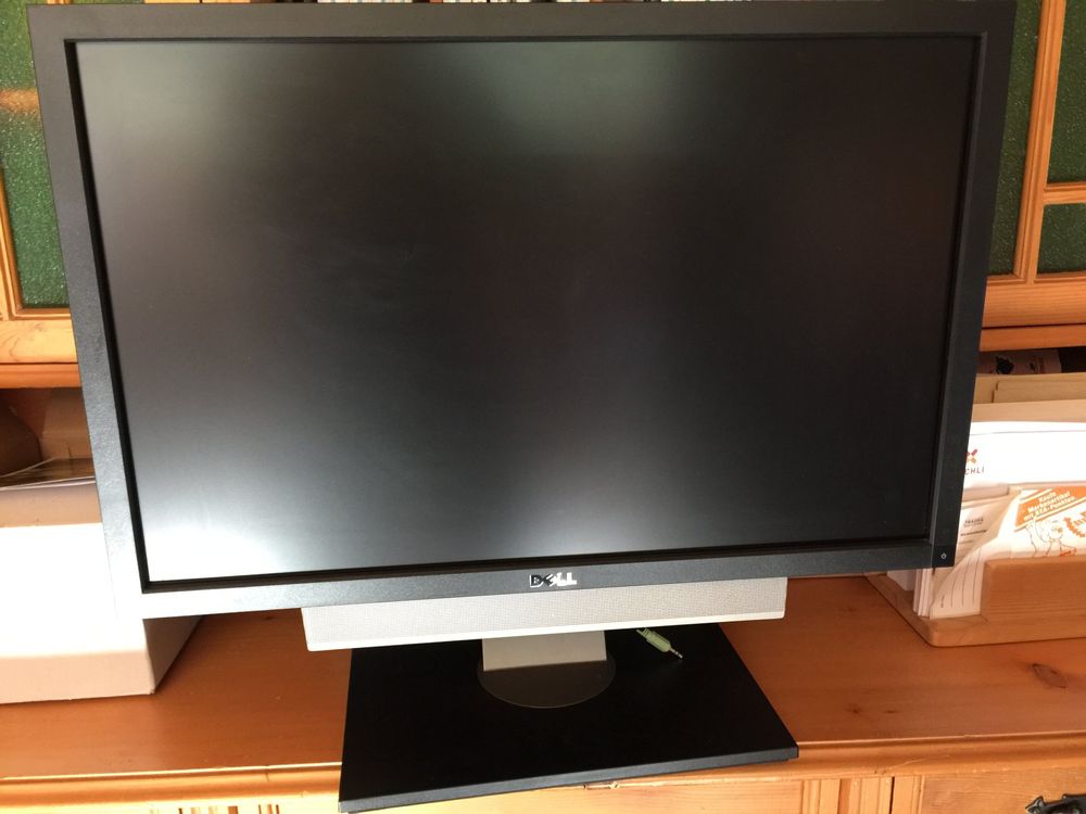 24Zoll Monitor Dell U2410 mit Lautsprecher (Gebraucht) in Masein für ...