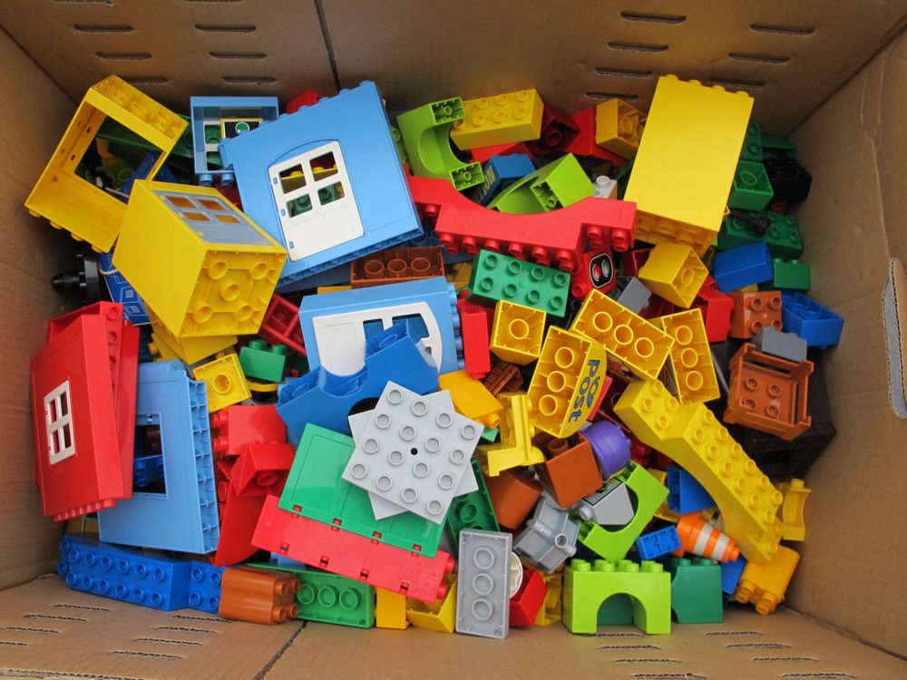Lego Duplo Set / 7.1 Kilo / Steine, Häuserteile und v. mehr! | Kaufen ...