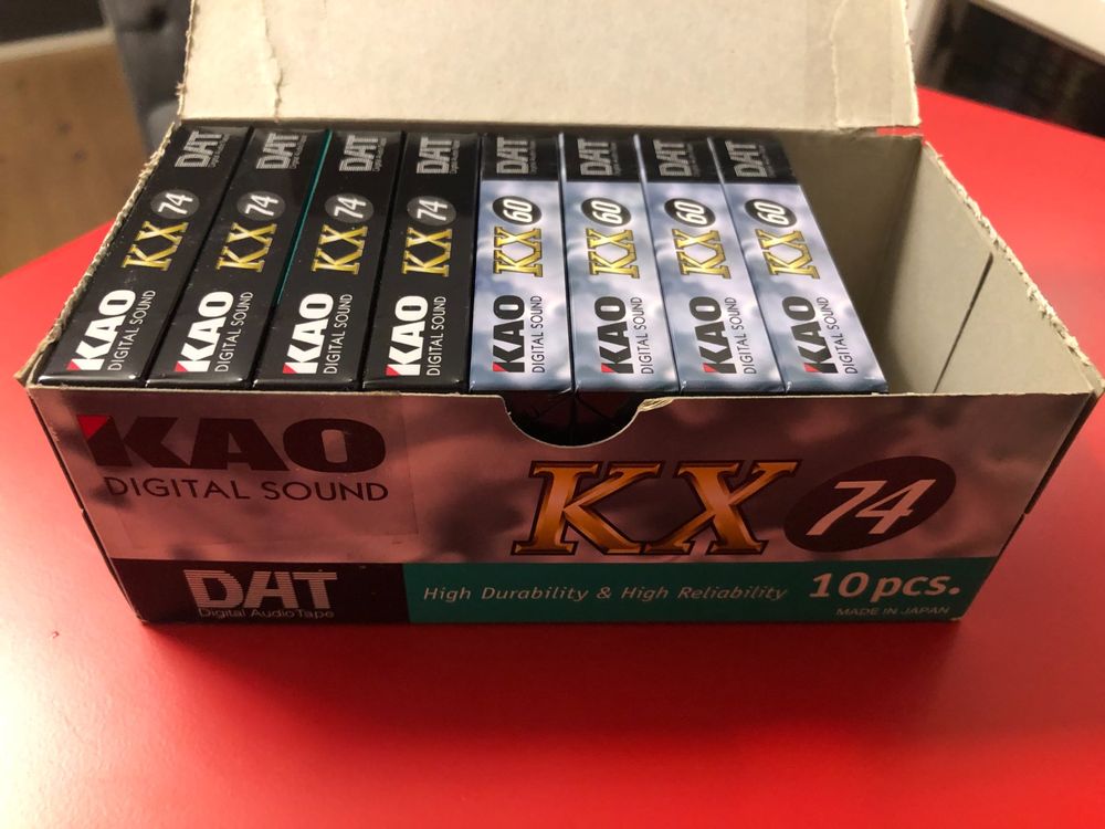 8 x KAO-DAT-Kassetten 4 x KX-60 und 4 x KX-74 (Neu und originalverpackt) in Weinfelden für CHF ...