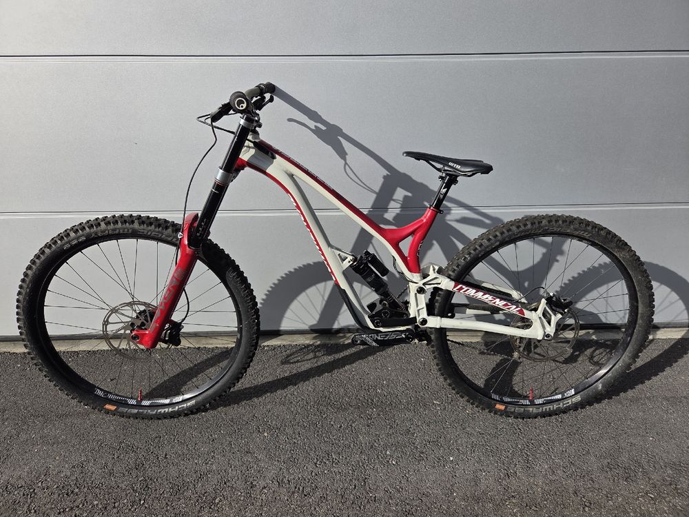 Commencal Supreme DH 29 Team Bike (Gebraucht) in Schwyz für CHF 1500 ...
