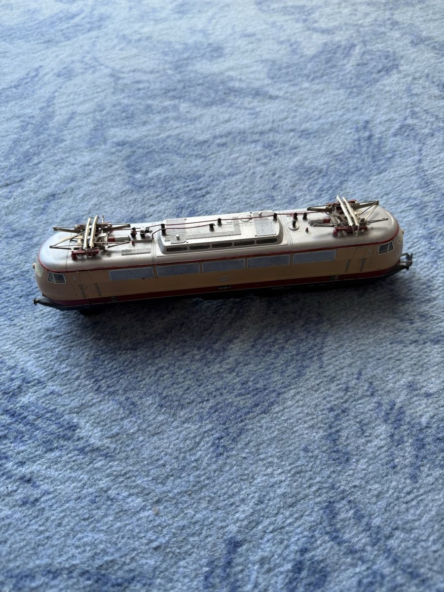 Märklin 103002-2 DB Lok (Defekt) in Tuttwil für CHF 22 – nur Abholung auf Ricardo kaufen