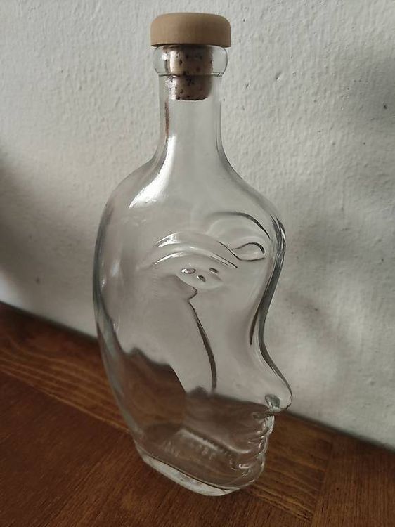 Flasche mit Gesichts Form leer (Gebraucht) in chur für CHF 1 – mit ...