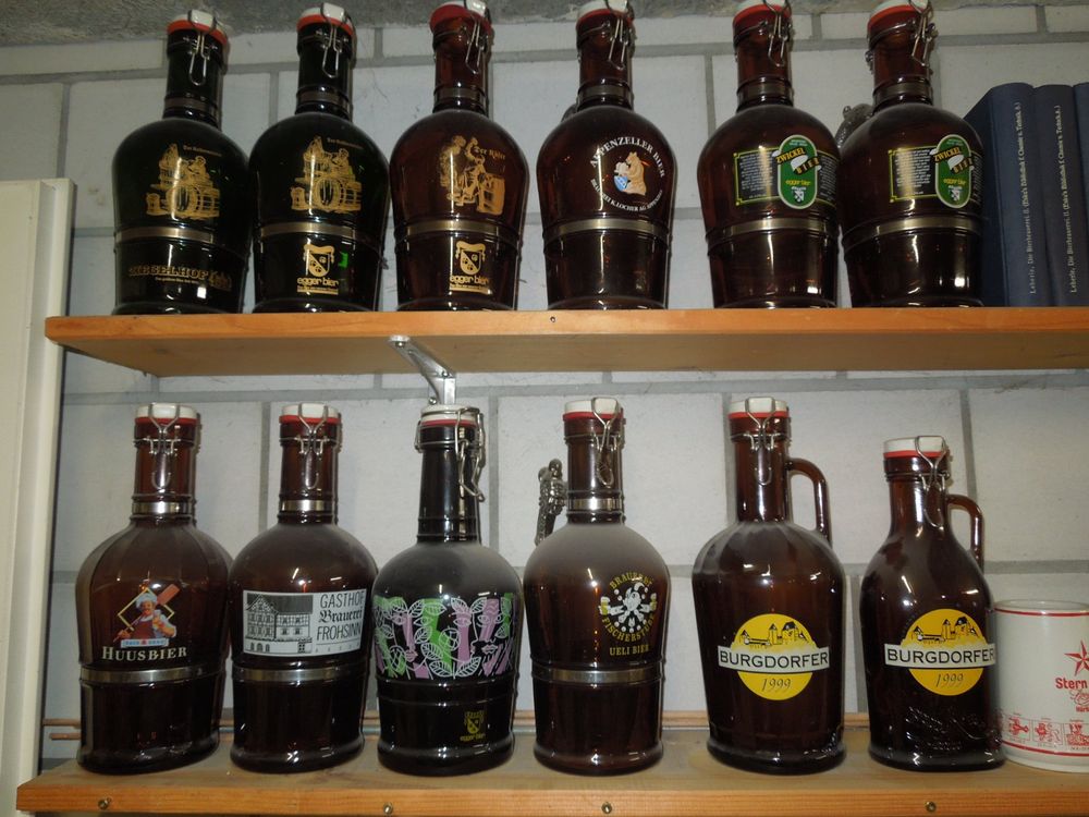 Sammlung Bierflaschen Bügel / Krüge Pin und Bücher (Gebraucht) in ...