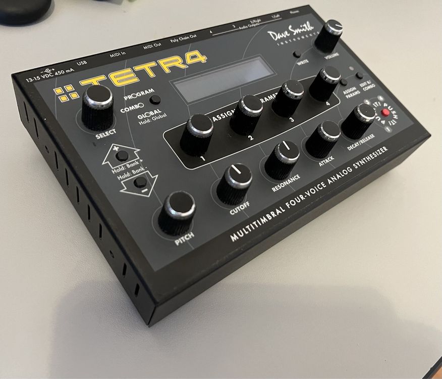 DSI Tetra Dave Smith Instruments polyphonic analog synth | Kaufen auf Ricardo