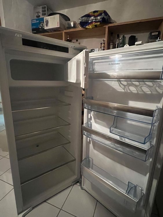 Frigo intégré norme Euro 122 cm (Gebraucht) in Vétroz für CHF 300 – nur ...