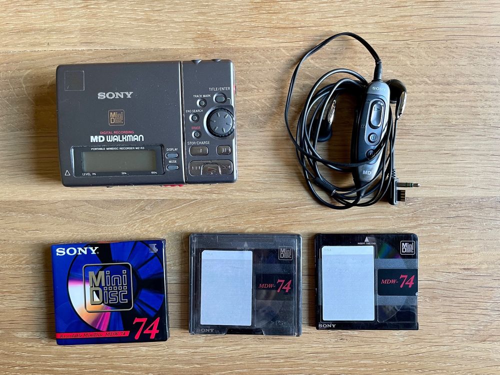 Sony Minidisc MZ-R3 Player Recorder Walkman (Gebraucht) in Gipf ...