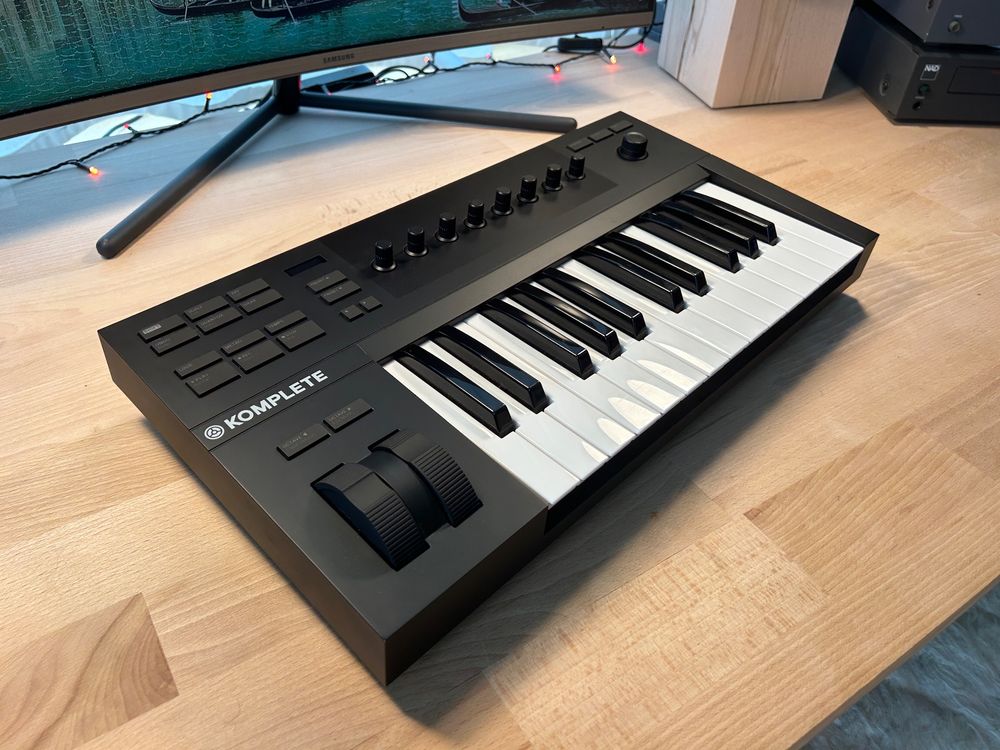 Native Instruments Komplete Kontrol A25 | Kaufen auf Ricardo