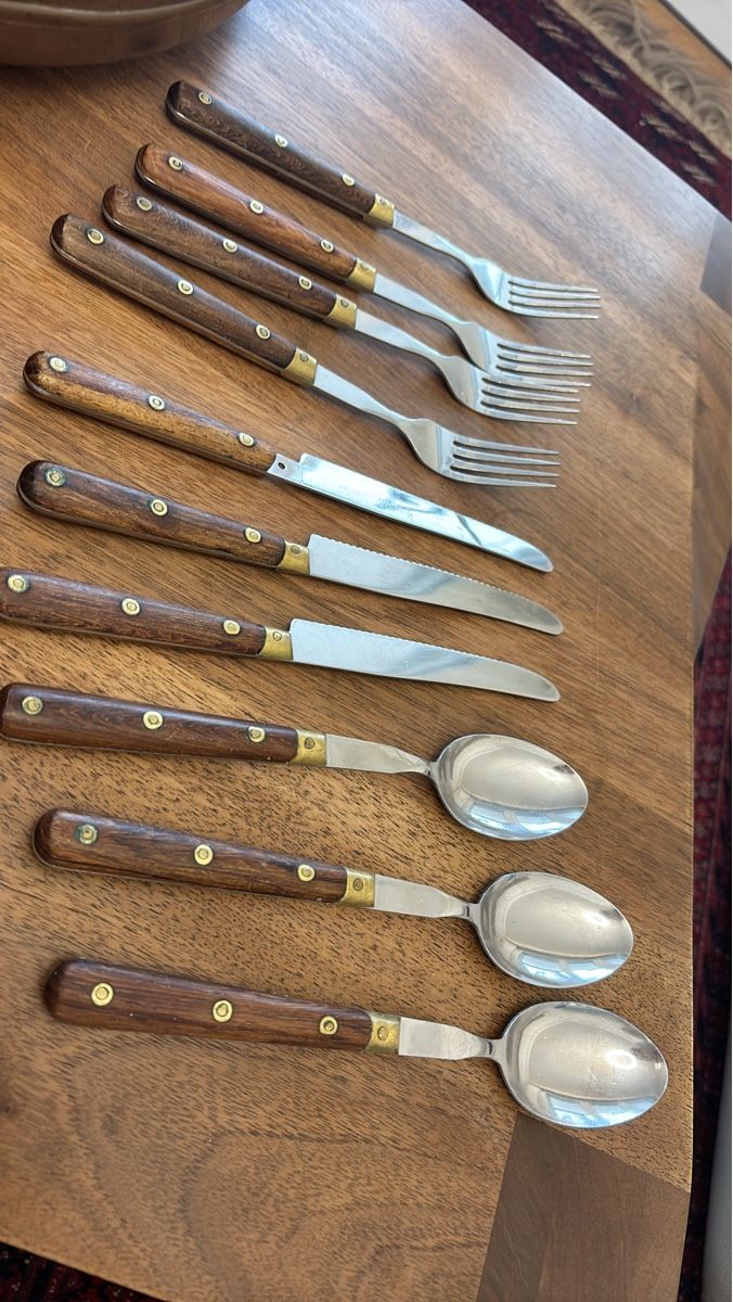 Besteck-Set mit Holzgriff, Vintage-Look - Top Zustand! (Gebraucht) in ...