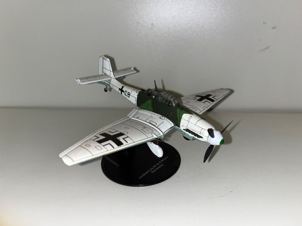 Junkers ju-87 D5 Stuka 1/72 metal (Gebraucht) in Villarimboud für CHF ...