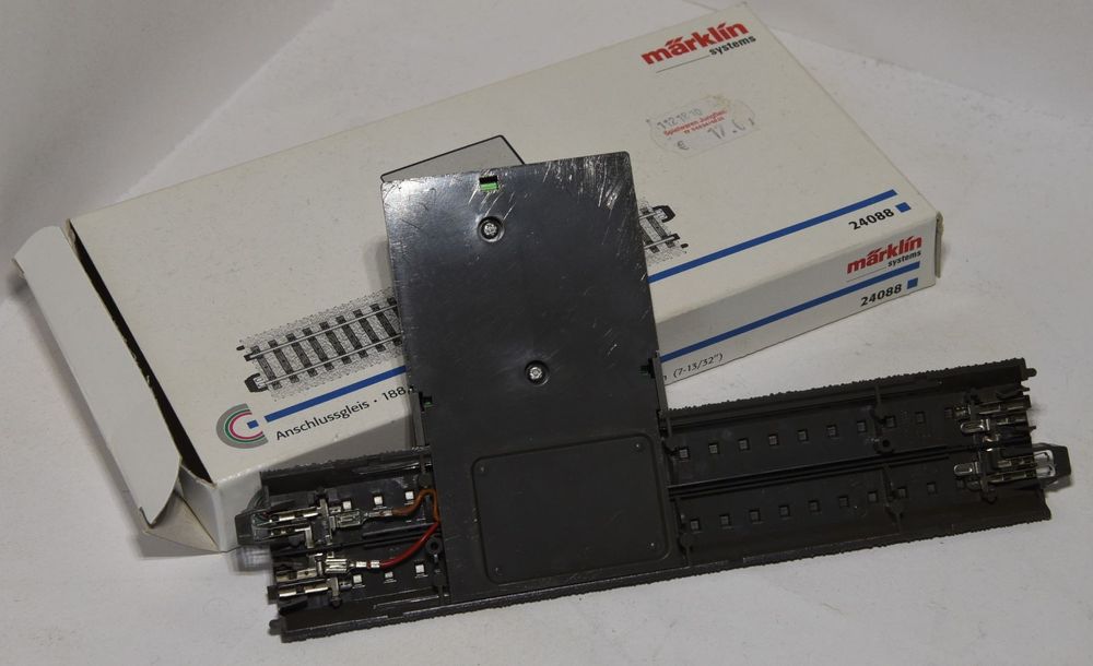 Märklin 24088 Anschlussgleis Infrarot (Neu (gemäss Beschreibung)) in ...
