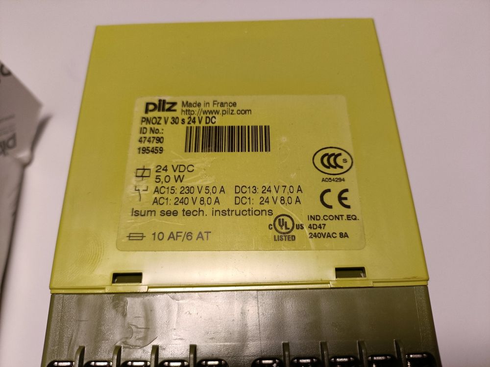 1x Pilz PNOZ V 30s 24VDC / Sicherheitsschaltgerät | Kaufen auf Ricardo