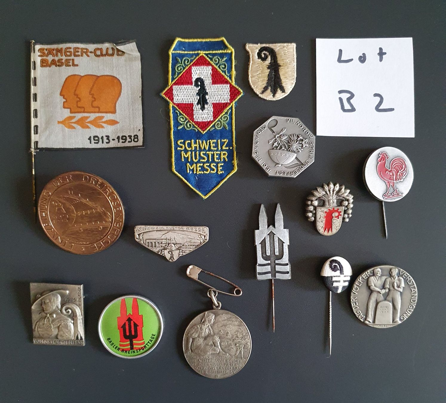 Abzeichen / Pins / Medaillen Lot "Basel" (2) (Gebraucht) in Zürich für ...