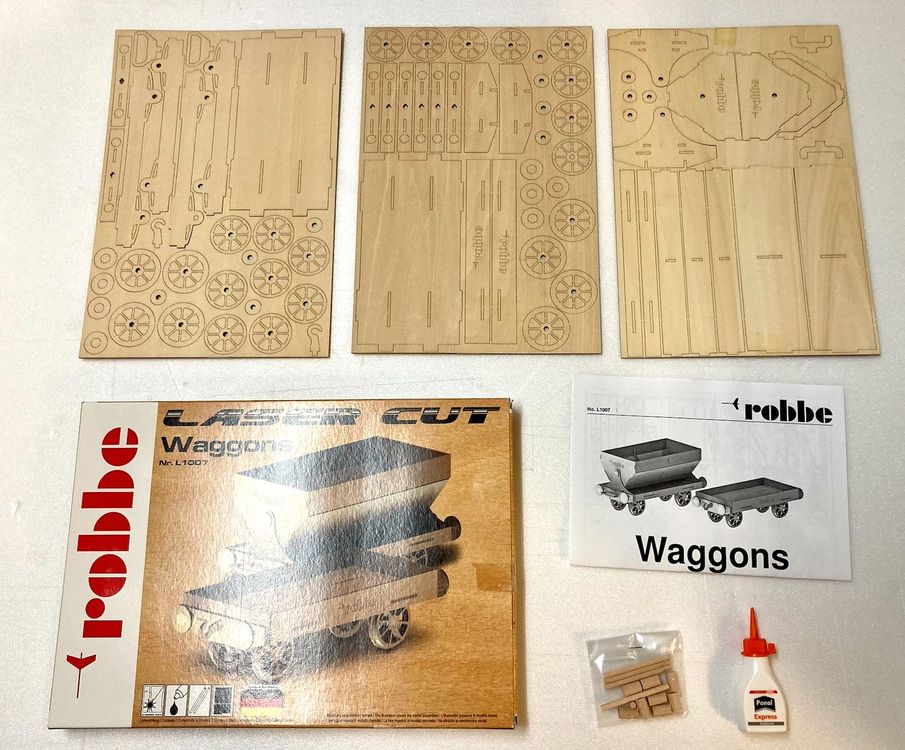 Robbe locomotive et wagon en bois découpé laser en kit (Neuf avec ...