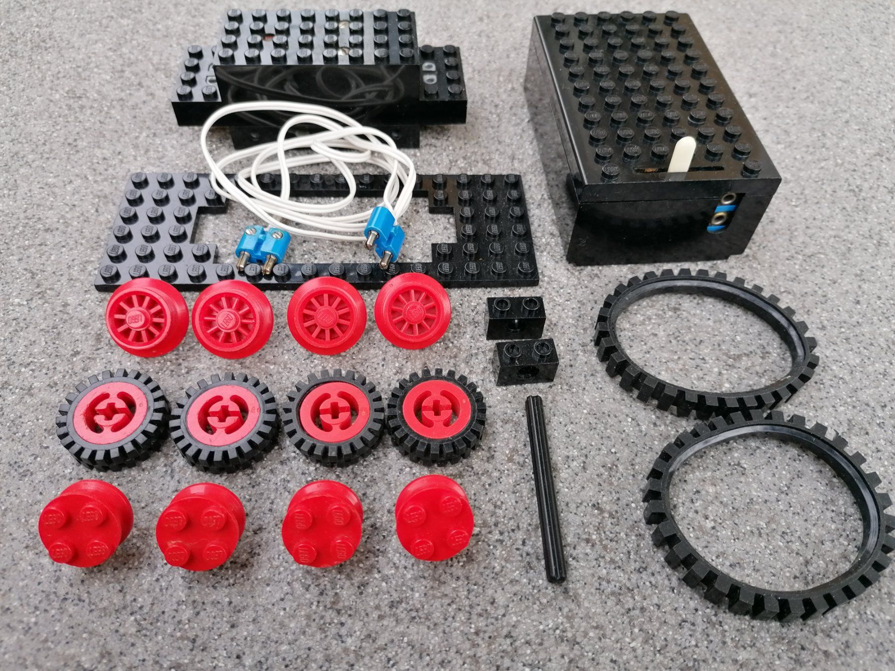 LEGO # 810 MOTOR 4,5V mit Batteriekasten und Zubehören (Gebraucht) in ...