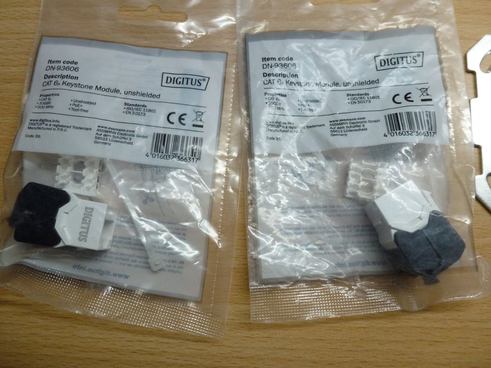 Feller Edizio Due UP 2 x RJ45 ws mit 2 Digitus Keystone Modu (Neu und ...