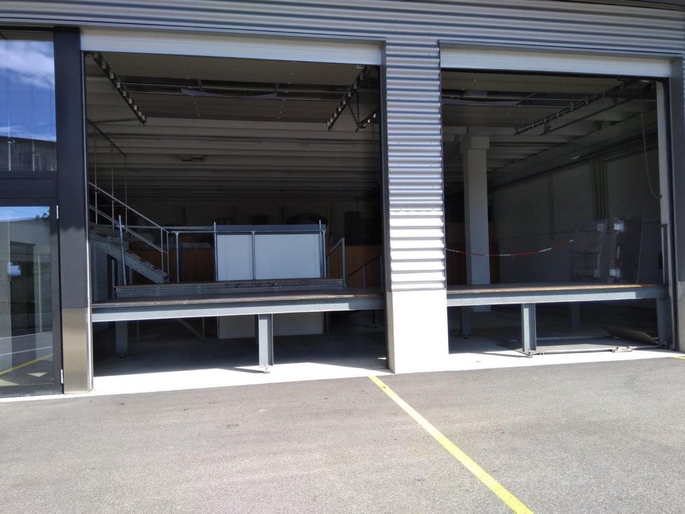 Bühne Podest Rampe für LKW Ent-/Belad | Kaufen auf Ricardo