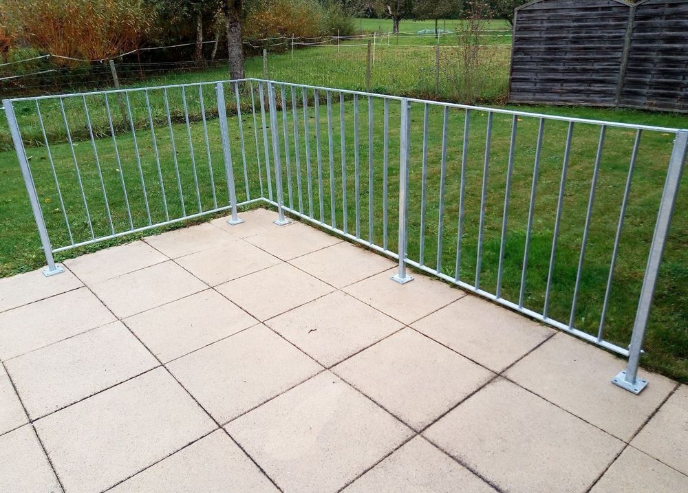 Zaun / Gitter / Geländer / Elemente (Neuf (Voir description)) à pour ...