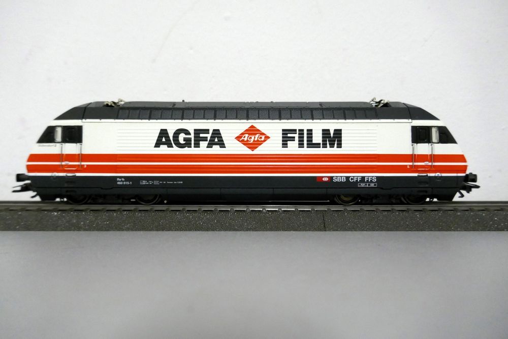 Märklin 834Mä63 SBB Re 4/4 460 015-1 weiss mit AGFA-Werbung (Neu ...