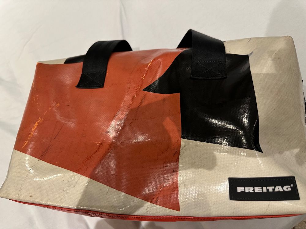 FREITAG F45 LOIS (Neu (gemäss Beschreibung)) in Bellinzona für CHF 140 ...