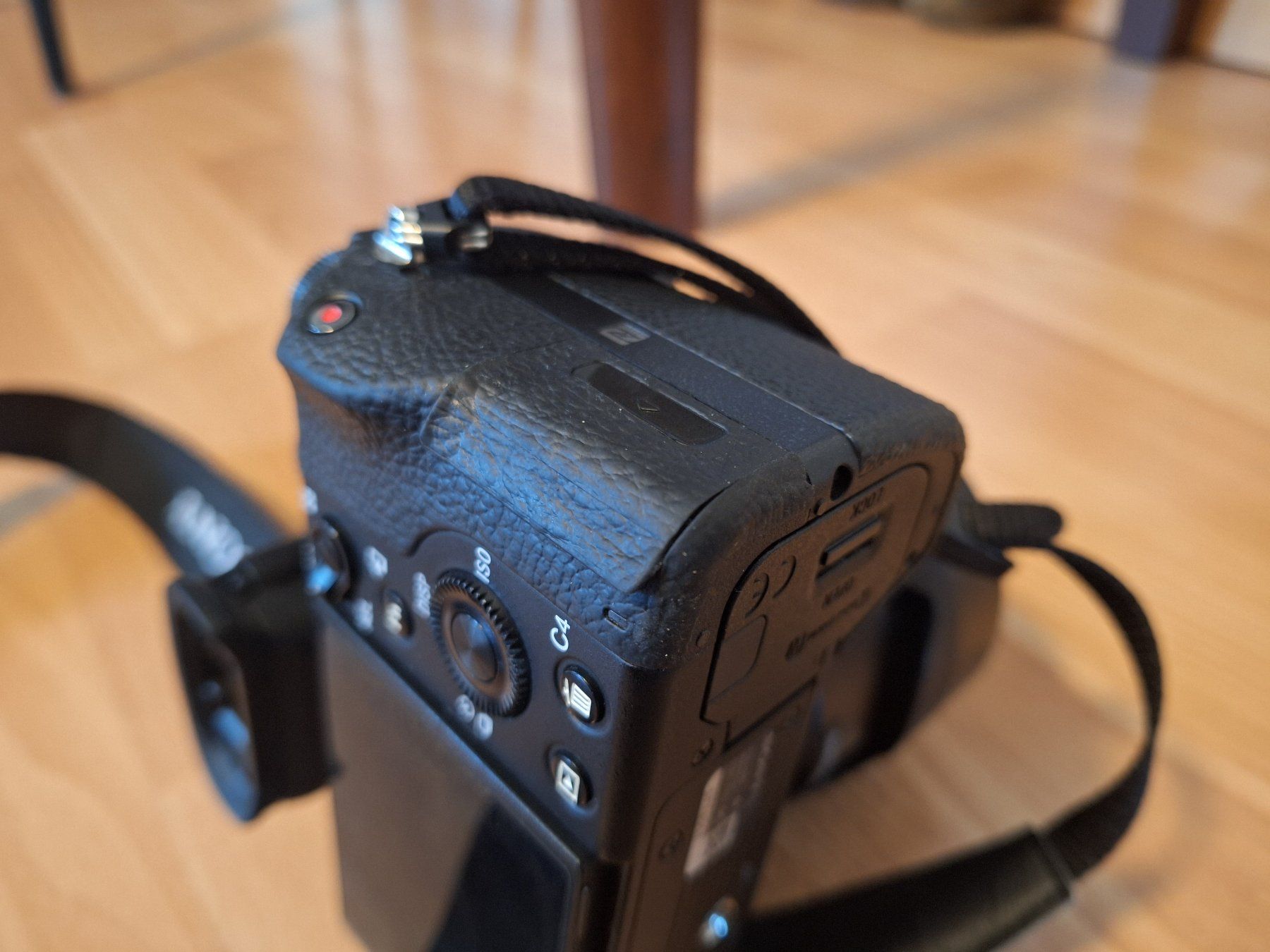 Sony Alpha 7R M2 Kamera Body (42MP), Grip, Akkus (Gebraucht) in Olten ...