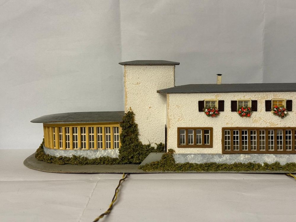 Ancienne gare Faller en bois (1950) H0 (Gebraucht) in Sierre für CHF 20 – mit Lieferung auf ...