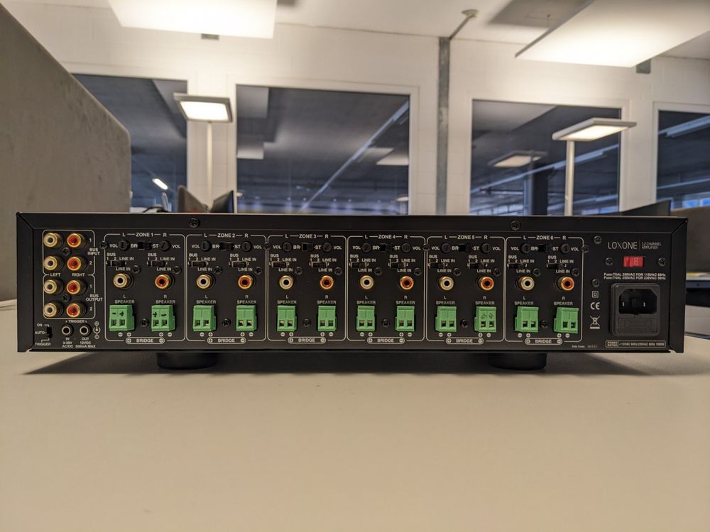 Loxone 12 Channel Amplifier (Gebraucht) in Schattenhalb für CHF 260 ...