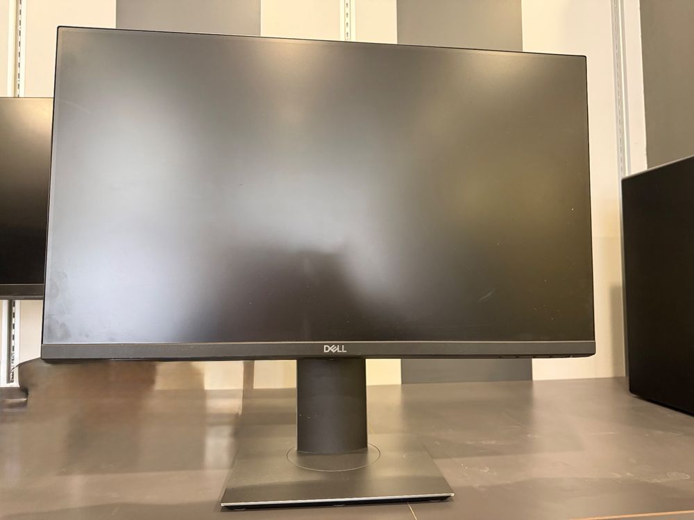 DELL Optiplex 7090 Tower + Écran DELL P2417H 24" (Gebraucht) in La ...