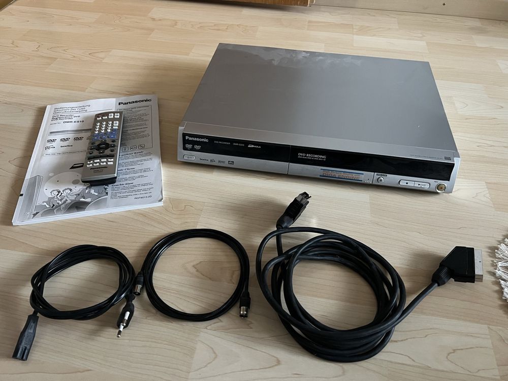 Panasonic DVD Recorder DMR-ES10 mit Zubehör (Gebraucht) in Perlen für CHF 50 – nur Abholung auf ...