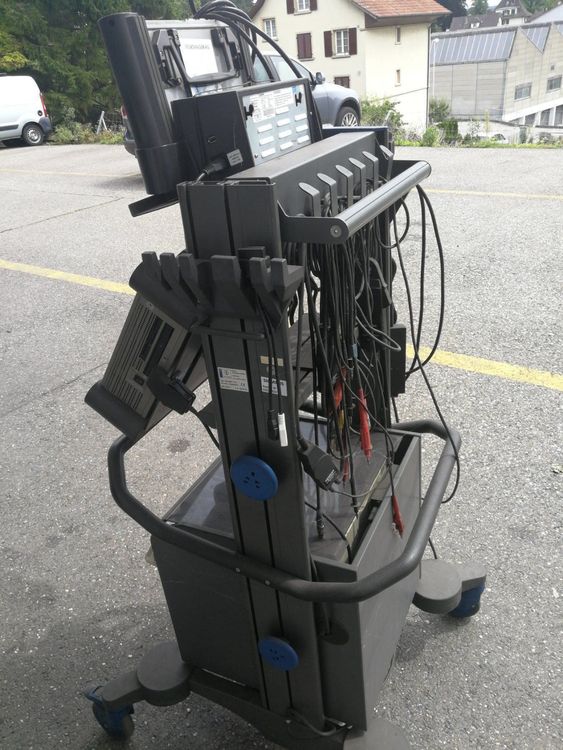 VAS 5051 + VAS 5052 Diagnosegerät (Gebraucht) in Bettlach für CHF 400 ...