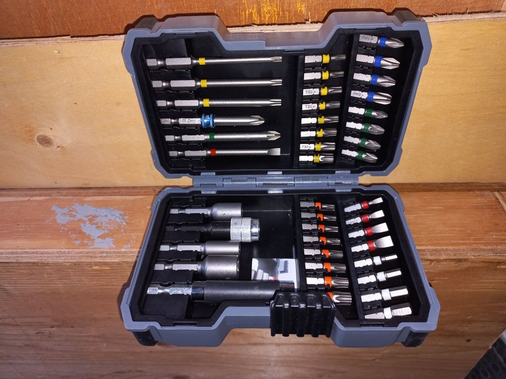 Bosch Bitset, Bitkasten (Neu (gemäss Beschreibung)) in Zihlschlacht für CHF 12.9 – mit Lieferung ...
