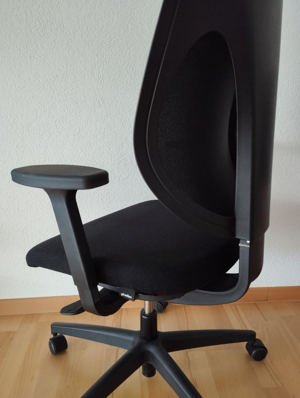 Chaise de bureau Giroflex 353-4529 (D'occasion) à St-Aubin FR pour CHF ...