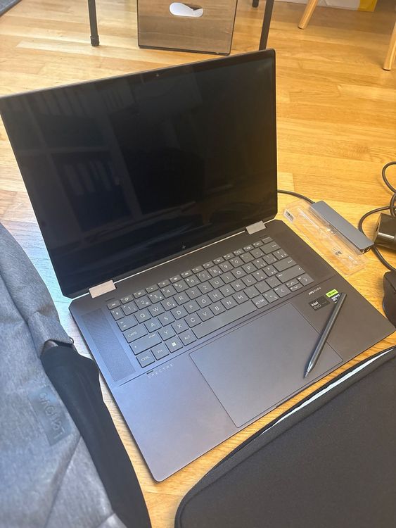 16" HP Spectre x360 2-in-1 + Zubehör + Garantie bis 2028 (Gebraucht) in ...