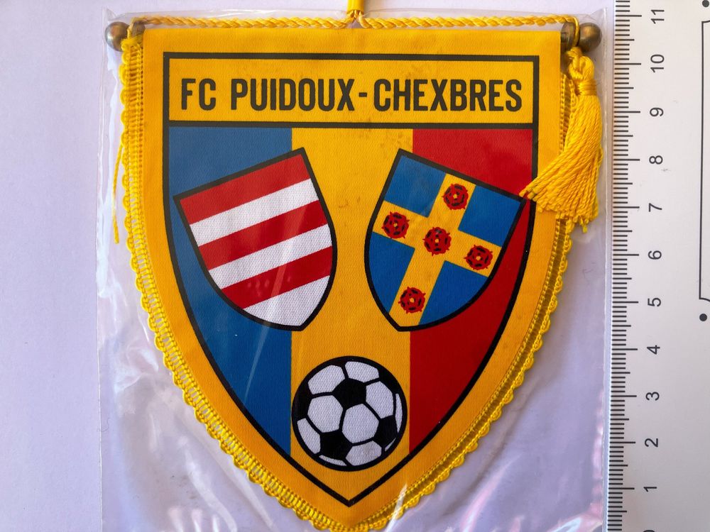 Vintage Fanion/Wimpel FC PUIDOUX-CHEXBRES (Neu und originalverpackt) in ...