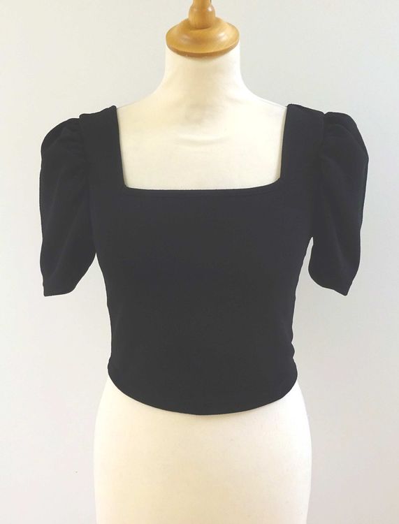 Neues Crop Top mit Puffärmeln - schwarz - Grösse M | Kaufen auf Ricardo