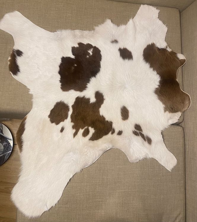 Kalbfell . (Art; 552) (Gebraucht) in Rorschach für CHF 39 – mit ...