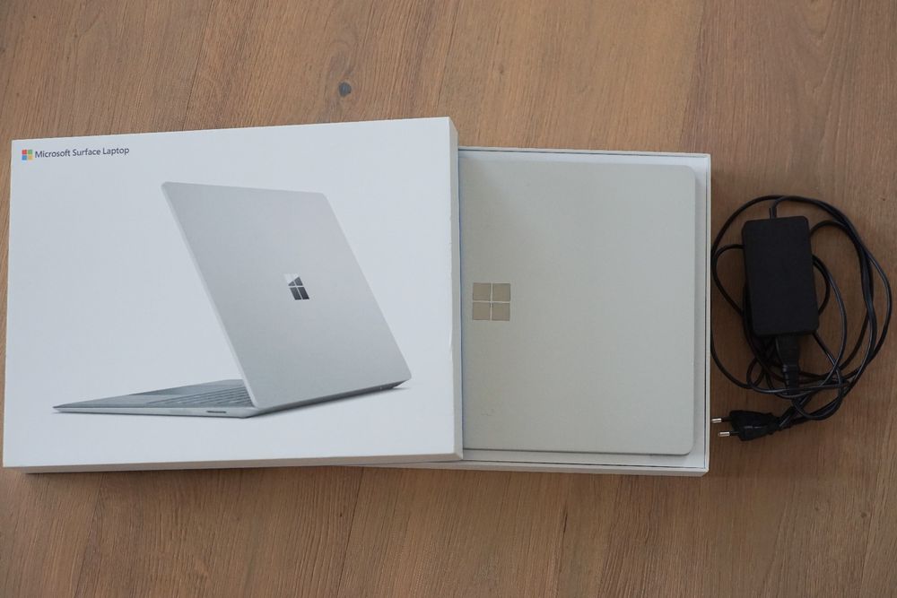 Microsoft Surface Laptop (Gebraucht) in für CHF 139 – mit Lieferung auf ...
