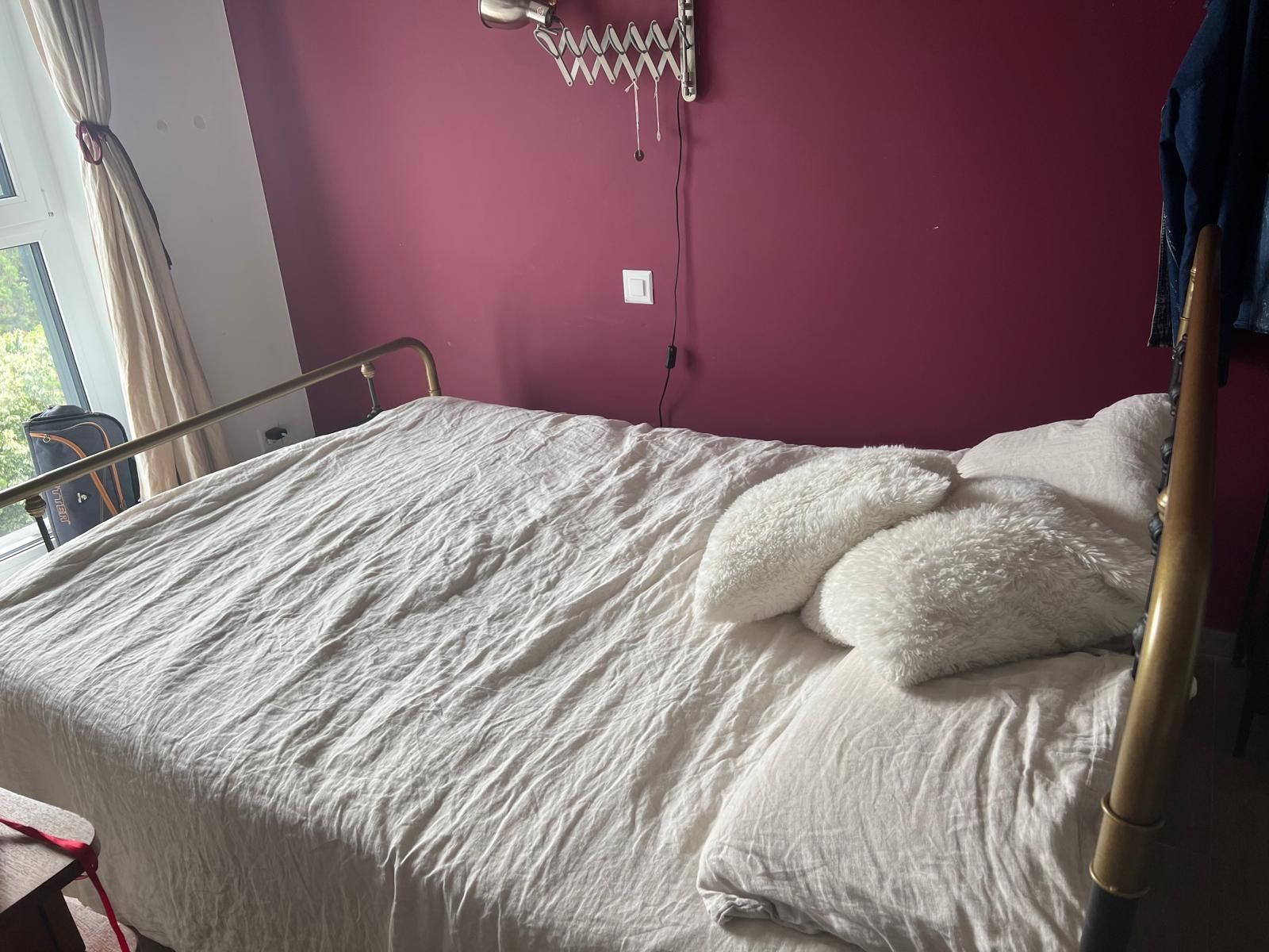 Joli lit - avec matelas si voulu - 190x140 cm (D'occasion) à Châtelaine ...