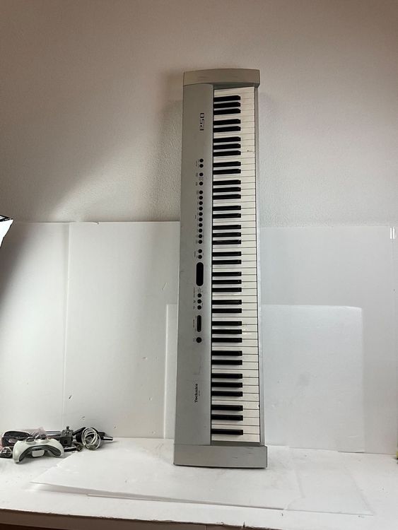 Technics SX-P50 Keyboard in unbekanntem Zustand (Defekt) in Volketswil ...