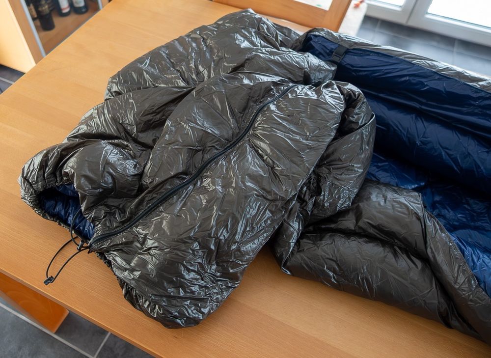 Enlightened Equipment Revelation Quilt 850 cuin – (2) (Neu (gemäss ...