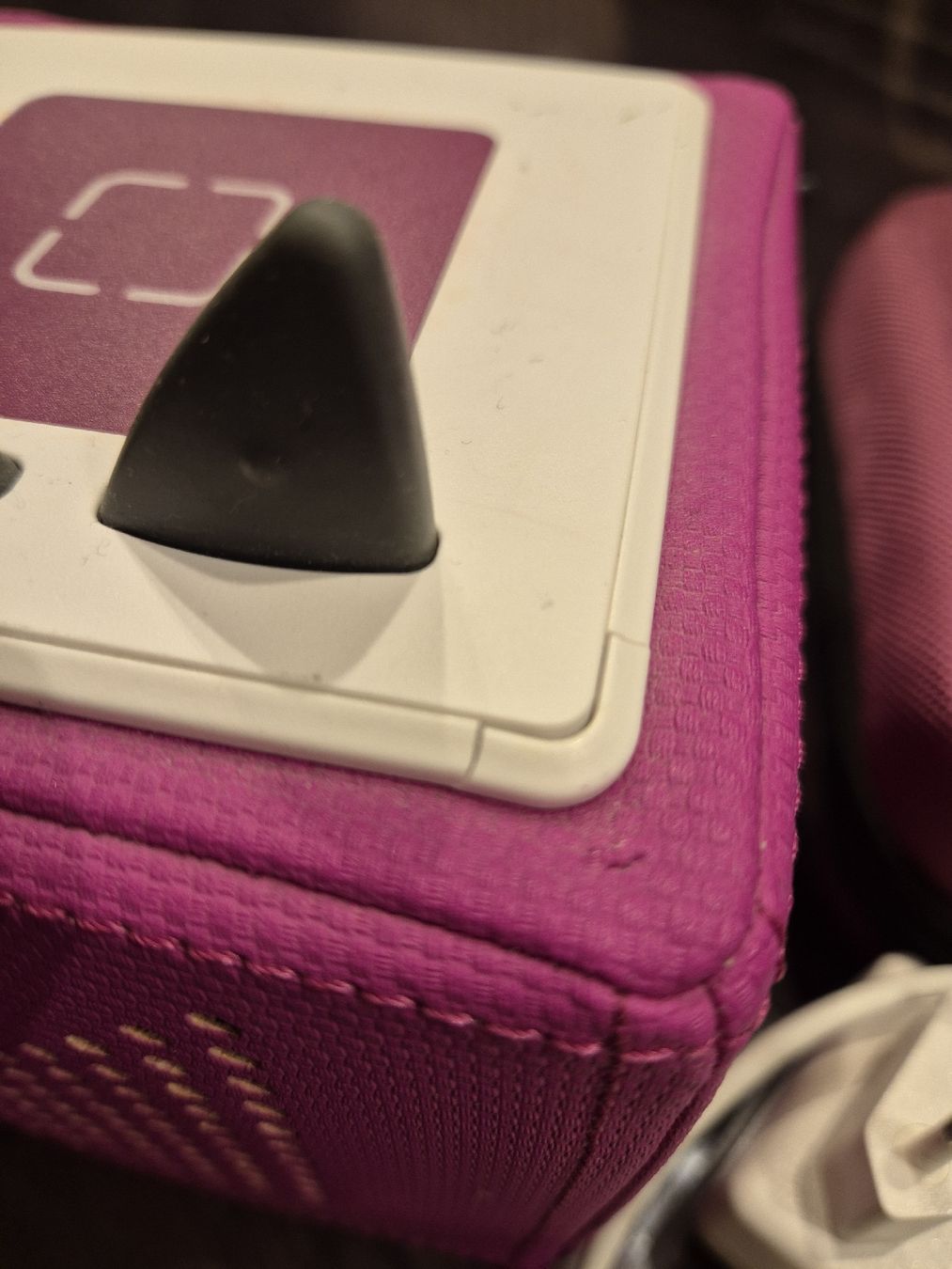 Toniebox; Starterset in der beeren Farbe (Gebraucht) in Cham für CHF 40 ...