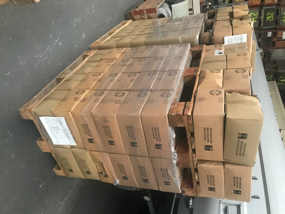 Raschal Schalung Distanzhalter Mässli div. Liquidation (Neu und originalverpackt) in Niederbüren ...