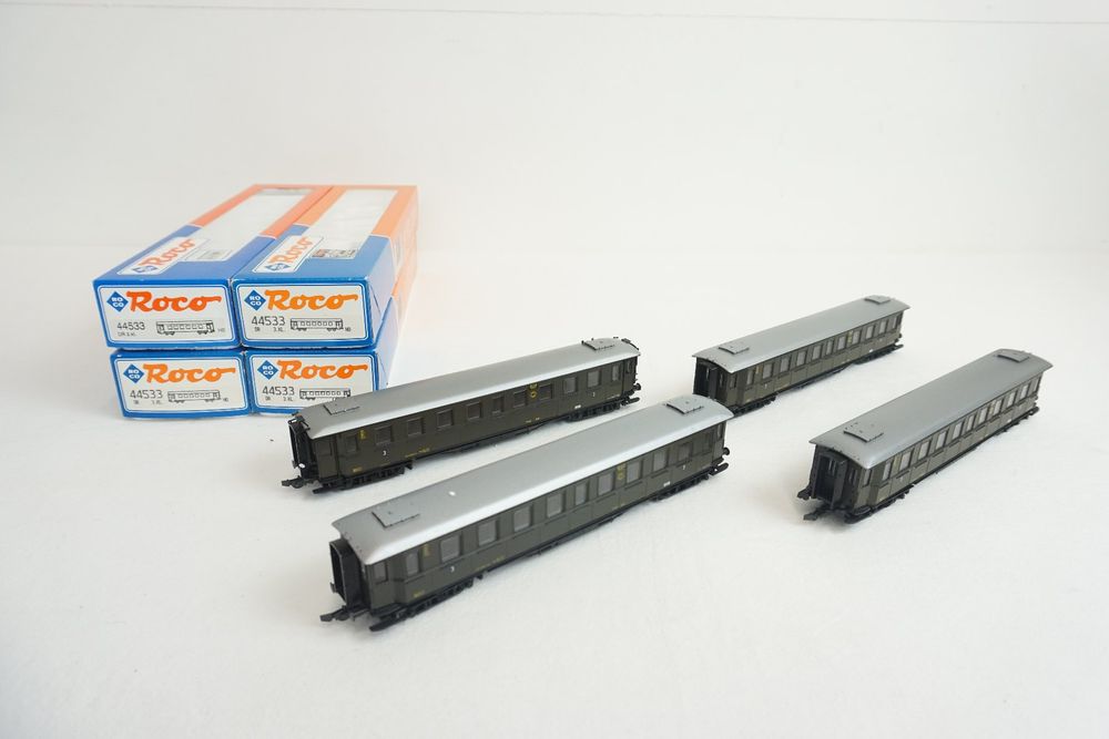 Roco DR Schnellzugwagen-Set 44530/31/32/33 (Gebraucht) in Pratteln für ...
