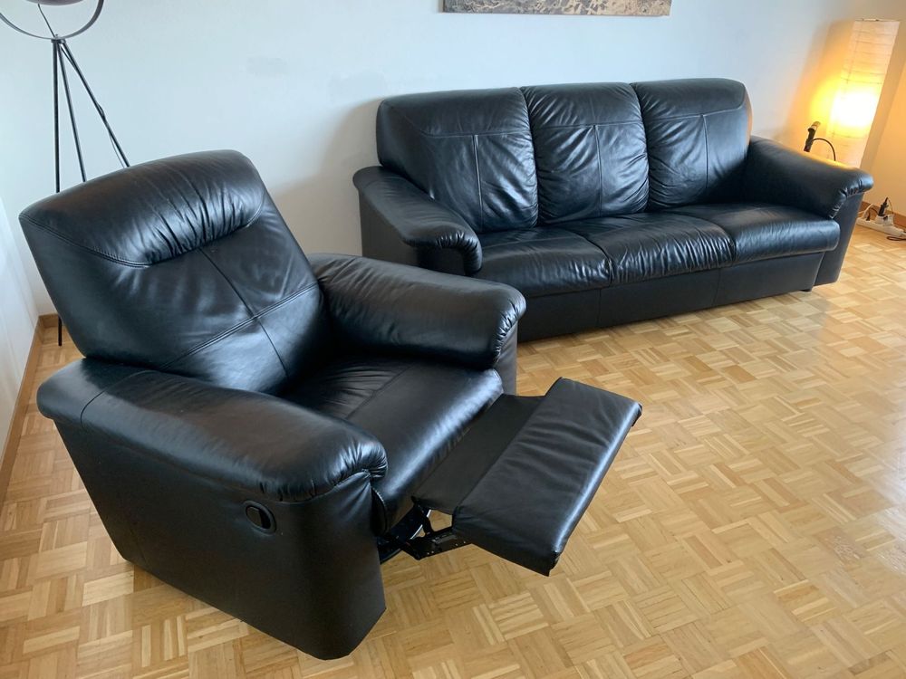 Schöne schwarze Ledercouch mit Relax-Sessel | Kaufen auf Ricardo
