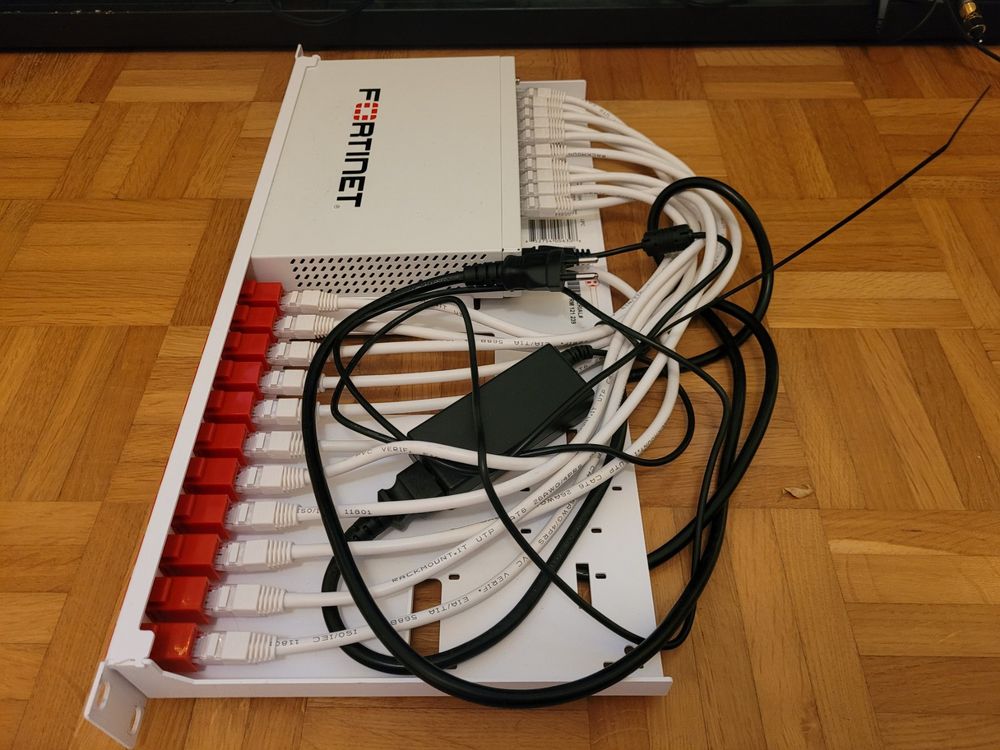 FortiGate-60E mit Rackmount-Kit Firewall (Gebraucht) in Richterswil für ...