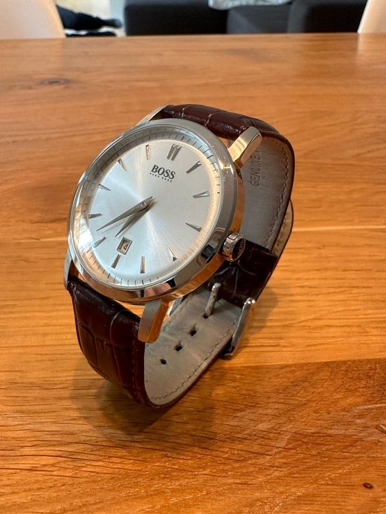 Hugo Boss Herrenuhr mit Datumsanzeige (selten getragen) (Gebraucht) in ...