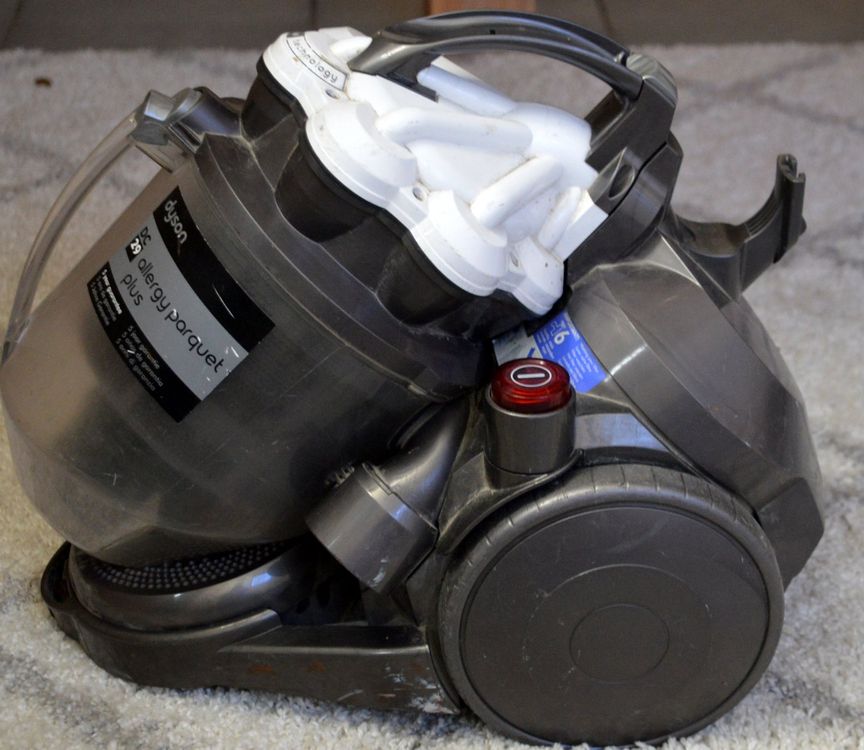 Staubsauger Dyson DC29 aspirateur (Gebraucht) in für CHF 70 – mit Lieferung auf Ricardo kaufen